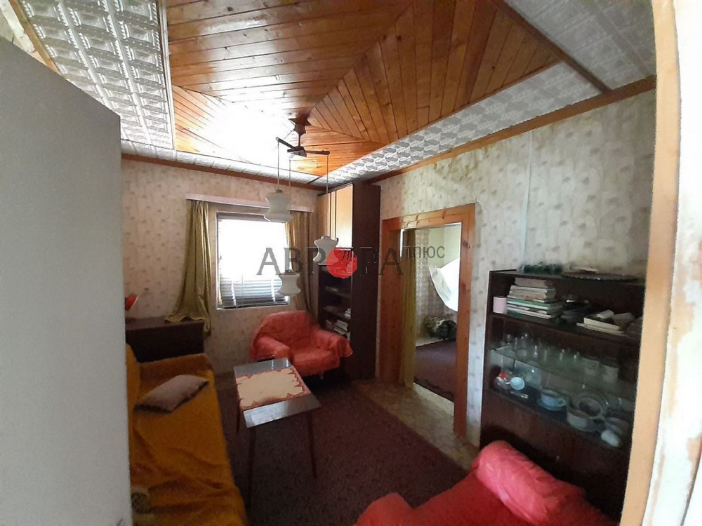 Casa en la montaña en Sredets área 192m² 2 pisos en las afueras por 23 ...