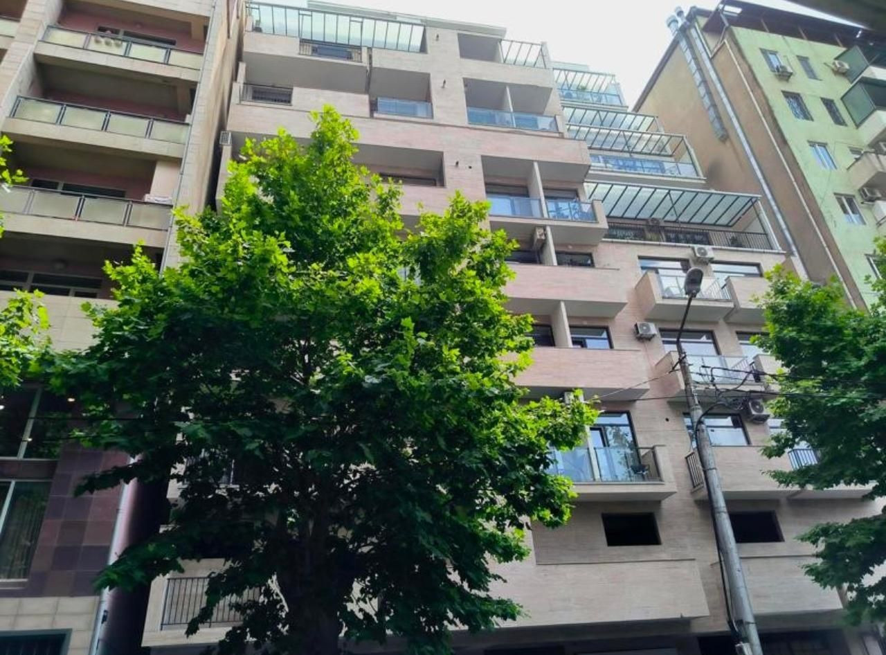 Apartamento 3 habitaciones 2+1 en Tiflis (Vake) 95m² 7 pisoen el centro ...