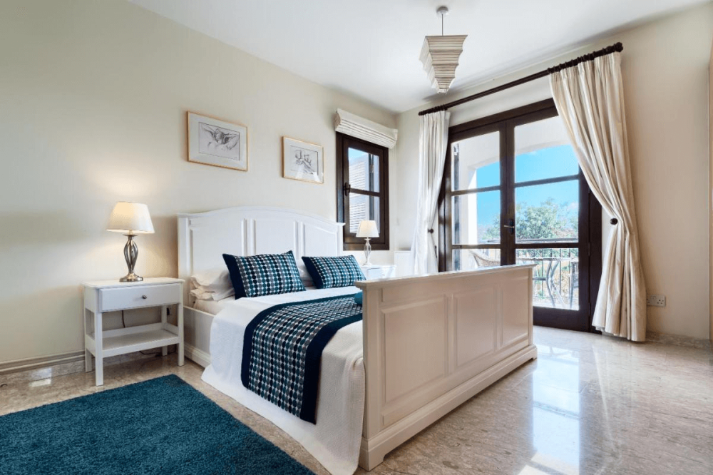 Villa junto al mar en Aphrodite Hills área 170m² 2 pisos en el resort por 1 500 000 ...